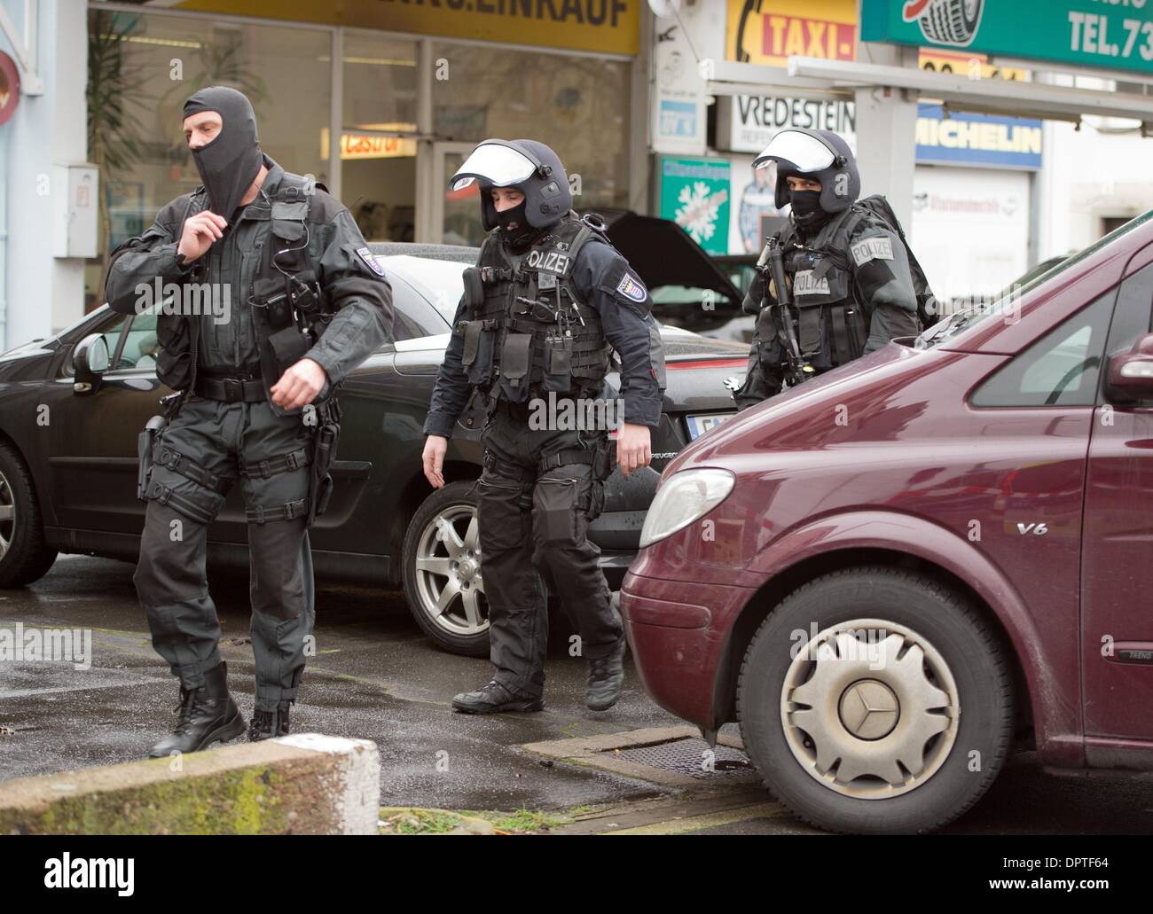 Frankfurt Main, Germany. 16th Jan, 2014. Special police forces (SEK ...