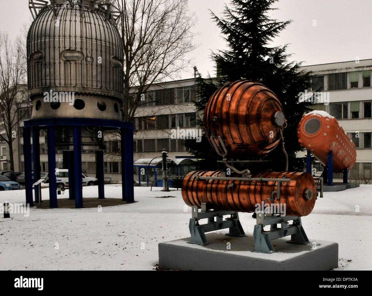 Sculptures at cern hi-res stock photography and images - Alamy