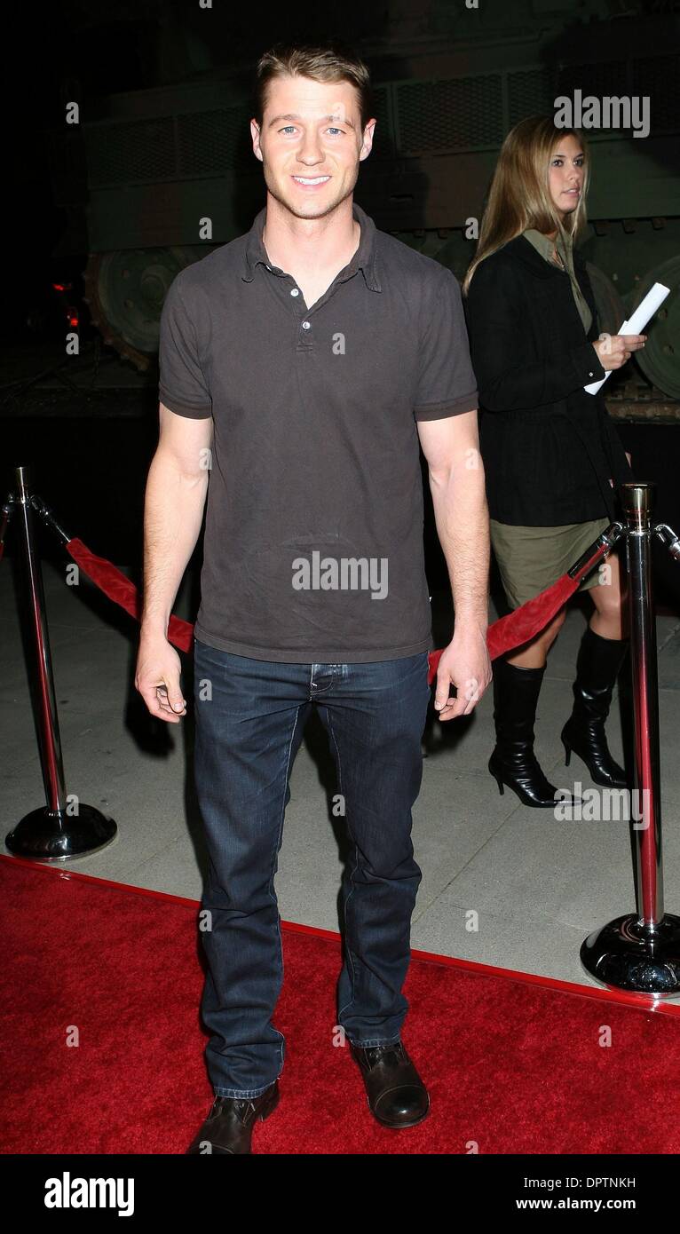Mar 25, 2009 - Los Angeles, California, USA - Actor BENJAMIN MCKENZIE ...