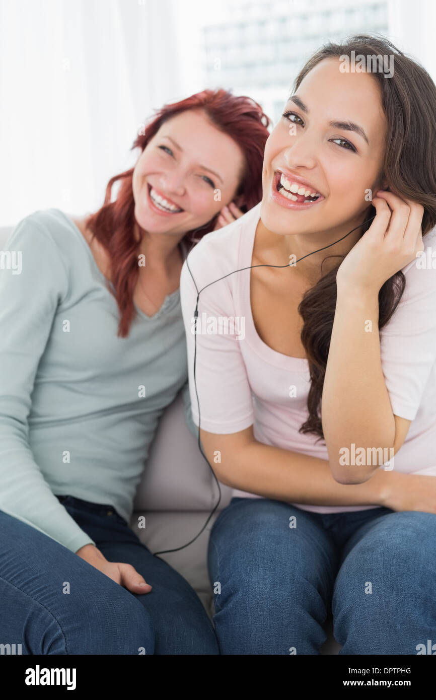 Friendship through music hi-res stock photography and images - Alamy