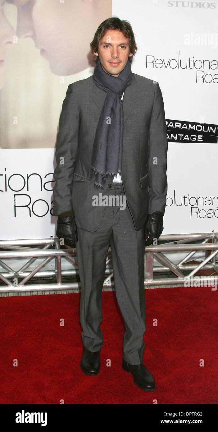 Dec 15, 2008 - Los Angeles, California, USA - Actor LEONARDO DICAPRIO ...