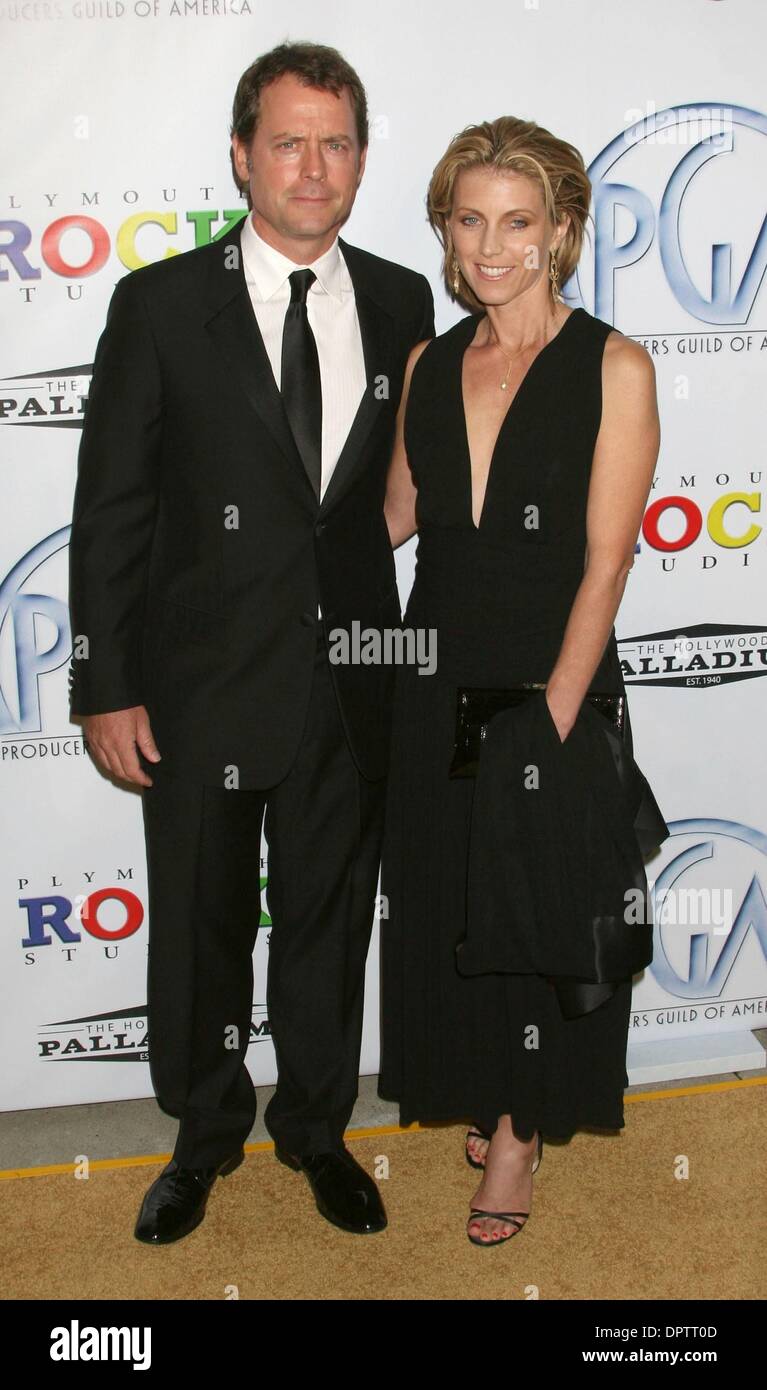 Jan 24, 2009 - Los Angeles, California, USA - Actor GREG KINNEAR and ...