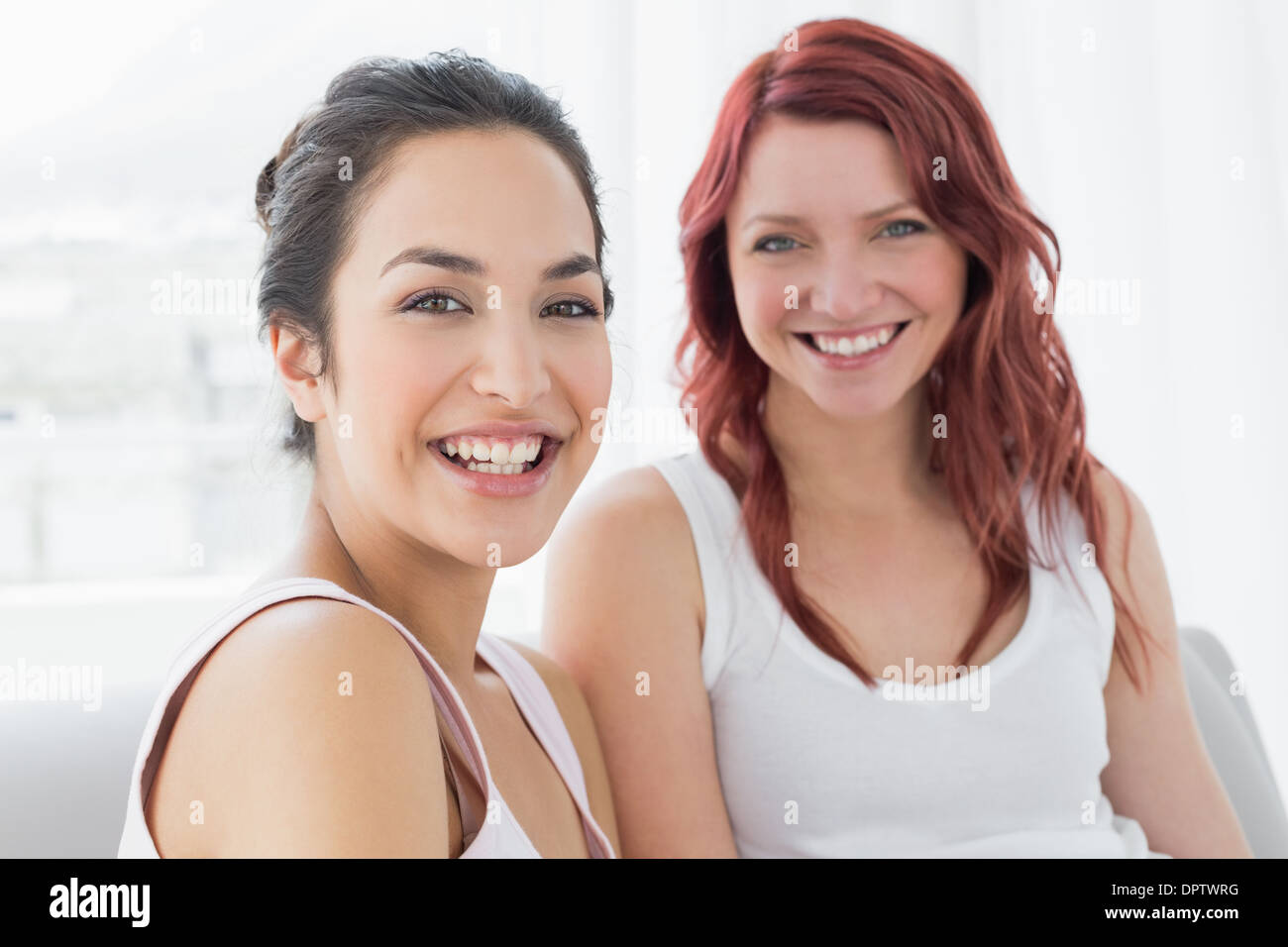 Portrait of two friends smiling hi-res stock photography and images - Alamy