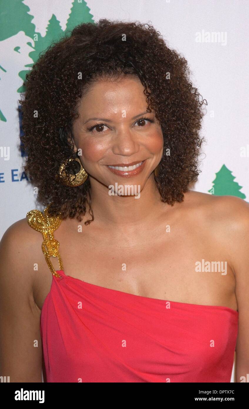 Actress gloria paul hi-res stock photography and images - Alamy