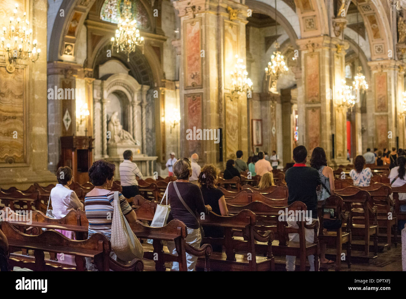 Nave on interior cathedral hi-res stock photography and images - Alamy