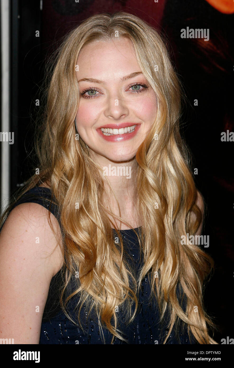 Jan 14, 2009 - Los Angeles, California, USA - Actress AMANDA SEYFRIED ...