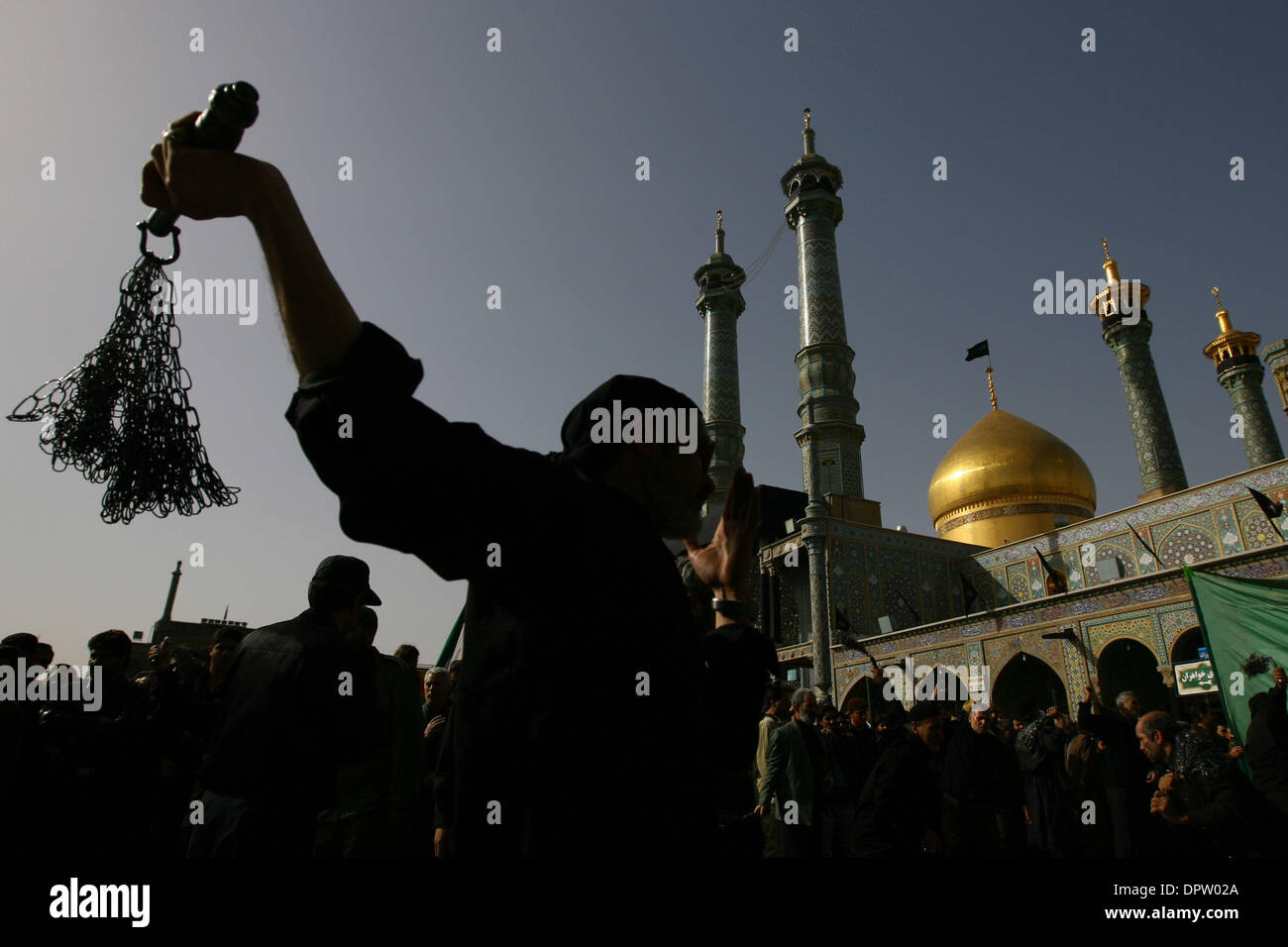 Imam hussein shrine hi-res stock photography and images - Alamy