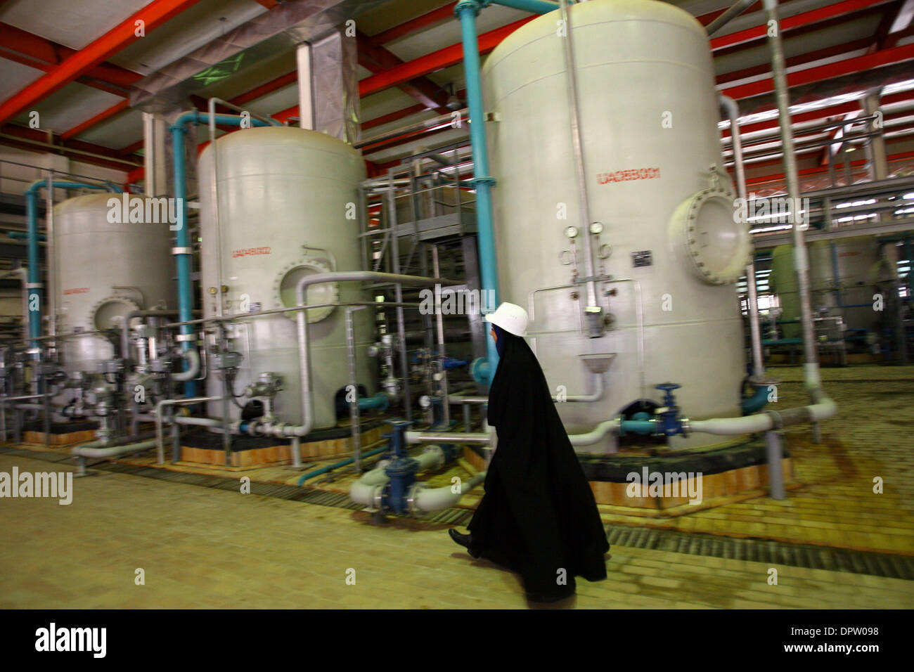 Uranium rods in a nuclear reactor hi-res stock photography and images ...