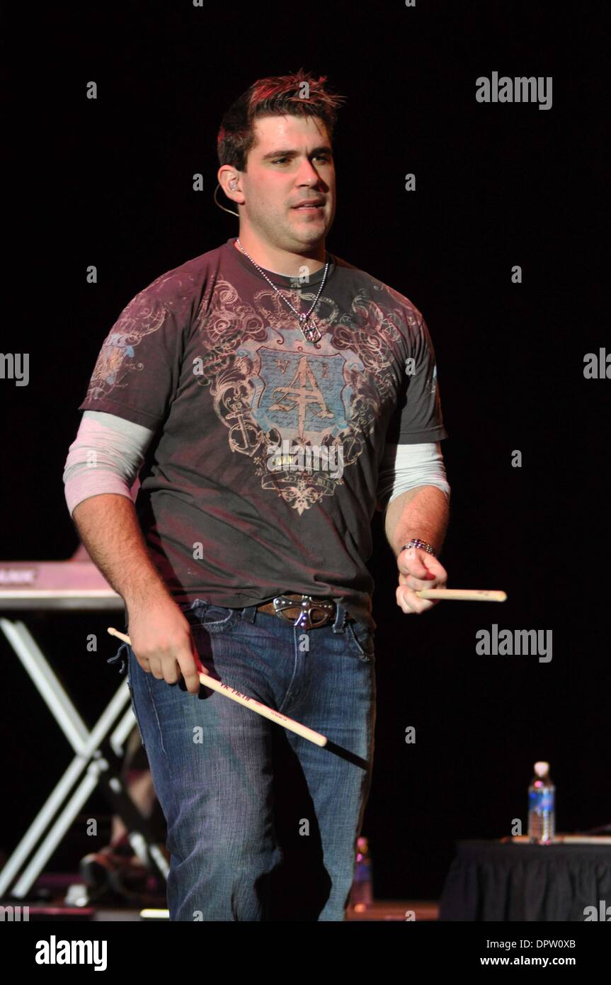 Mar 21, 2009 - Emporia, Virginia, USA - Country singer and former ...