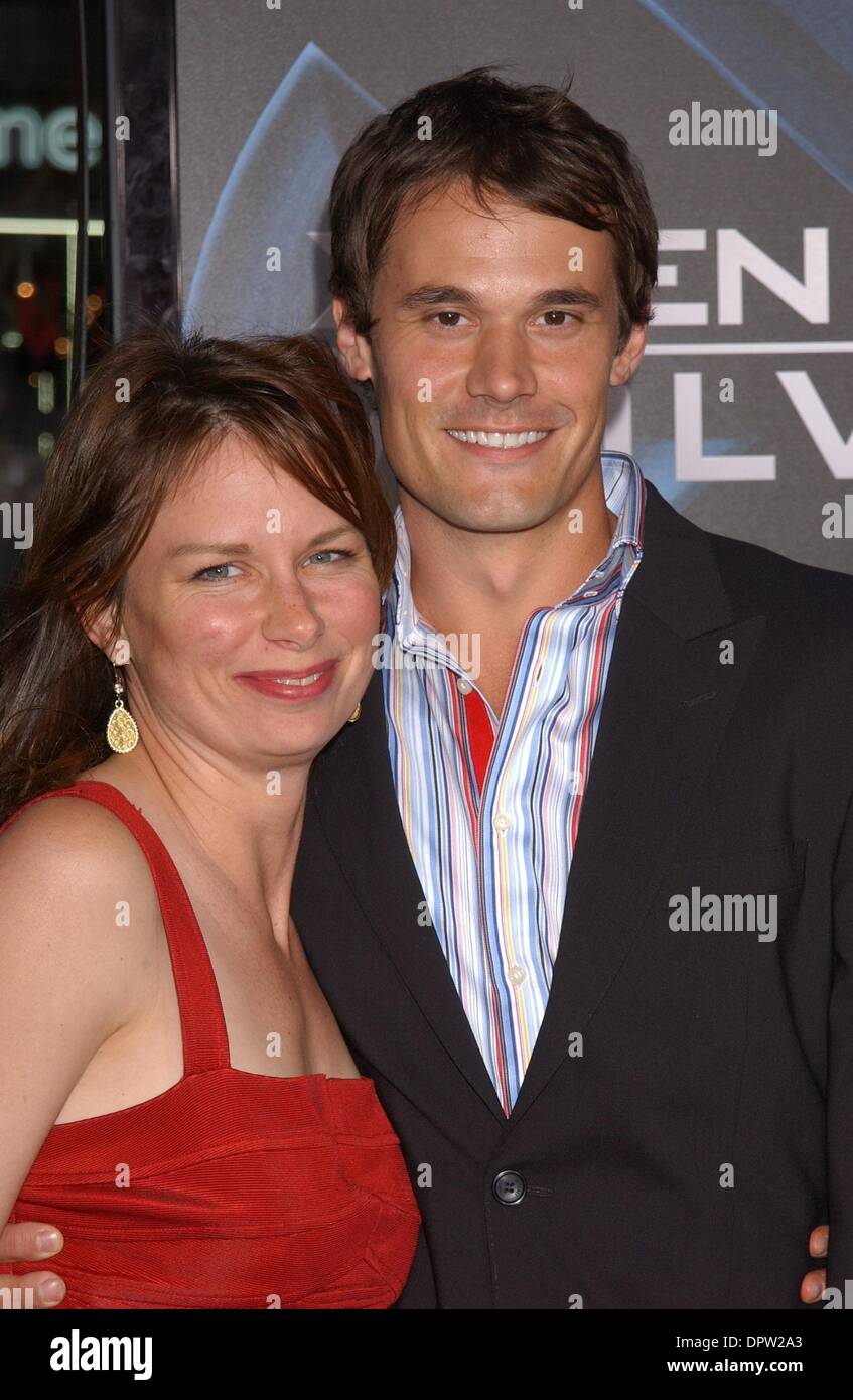 Mary lynn rajskub husband matthew hi-res stock photography and images ...