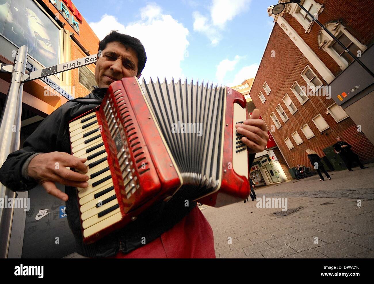 Romanian man hi-res stock photography and images - Alamy