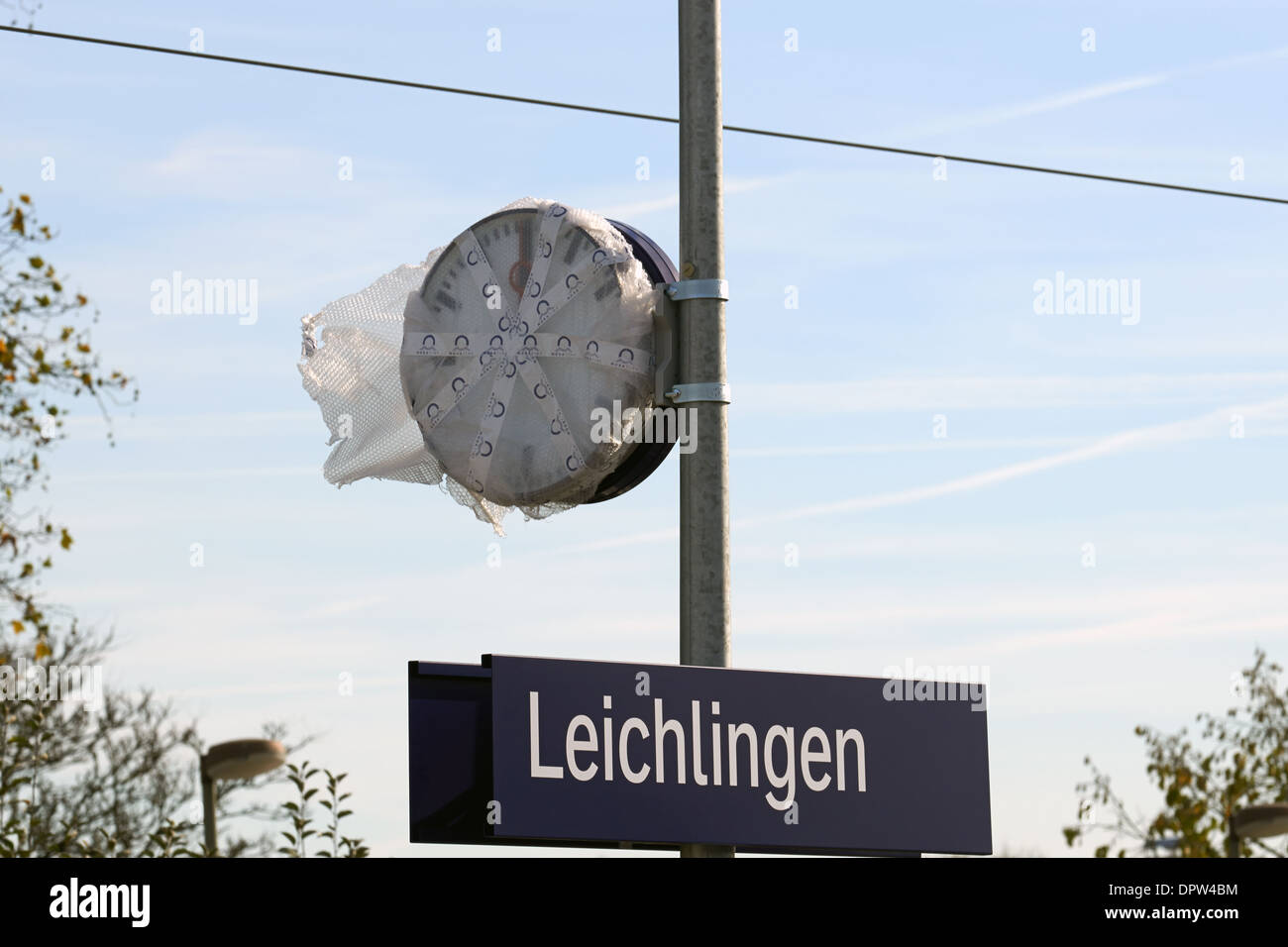 German rail signs hi-res stock photography and images - Alamy