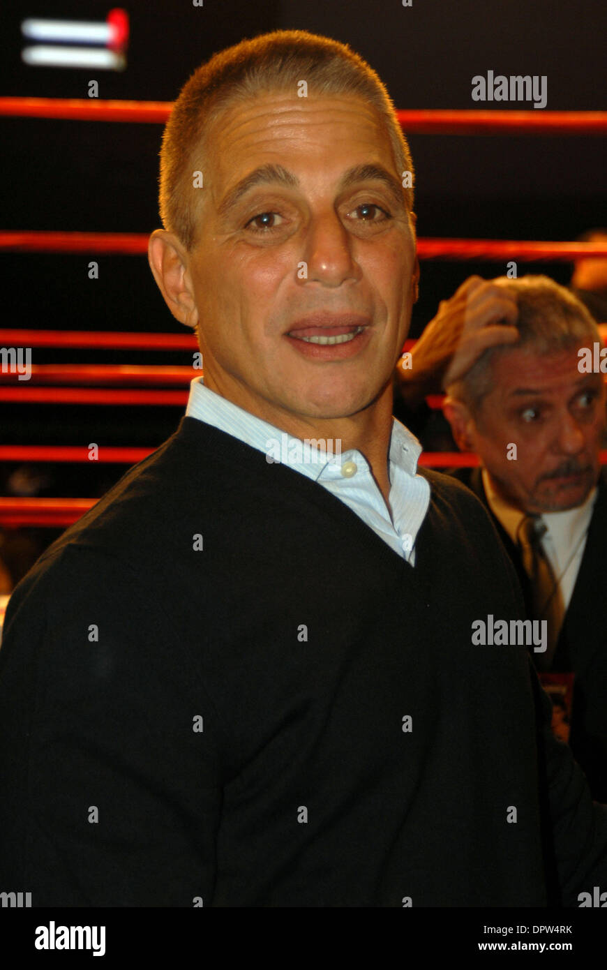 Tony danza boxing hi-res stock photography and images - Alamy