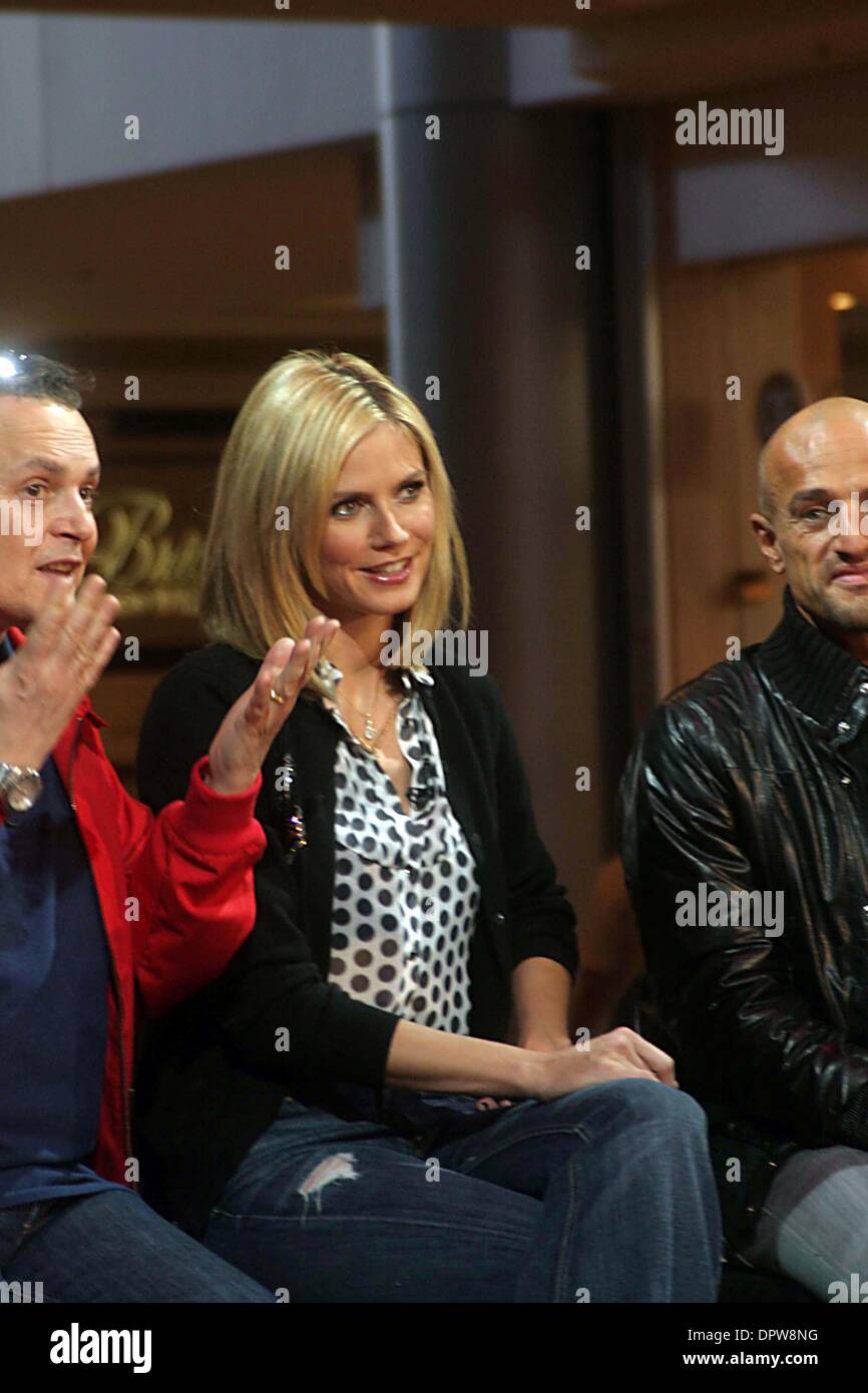 HEIDI KLUM IS ONE OF THE JUDGES AT GERMANY'S TOP MODEL T.V. SHOW TAPING ...