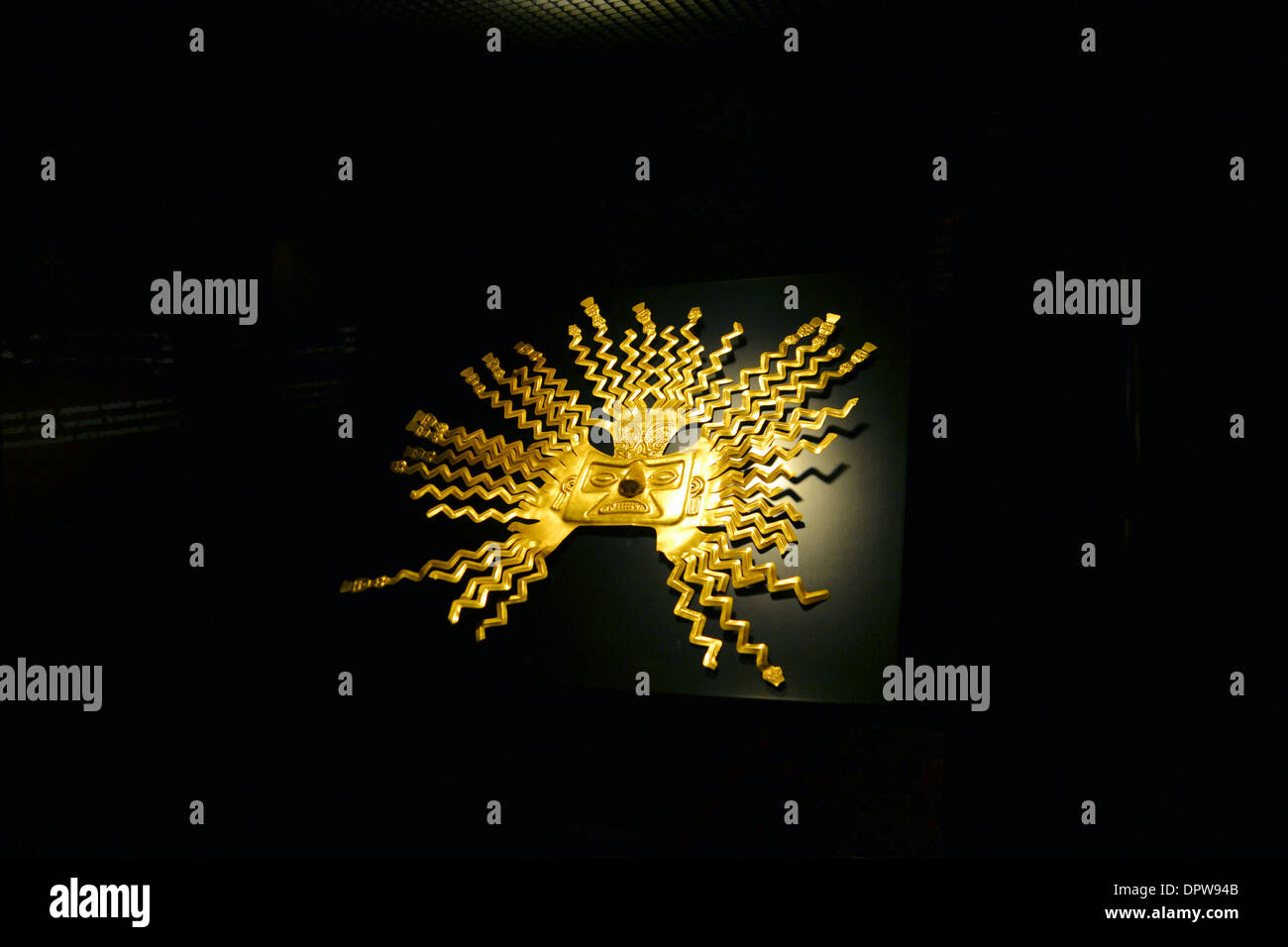 Inca gold hi-res stock photography and images - Alamy