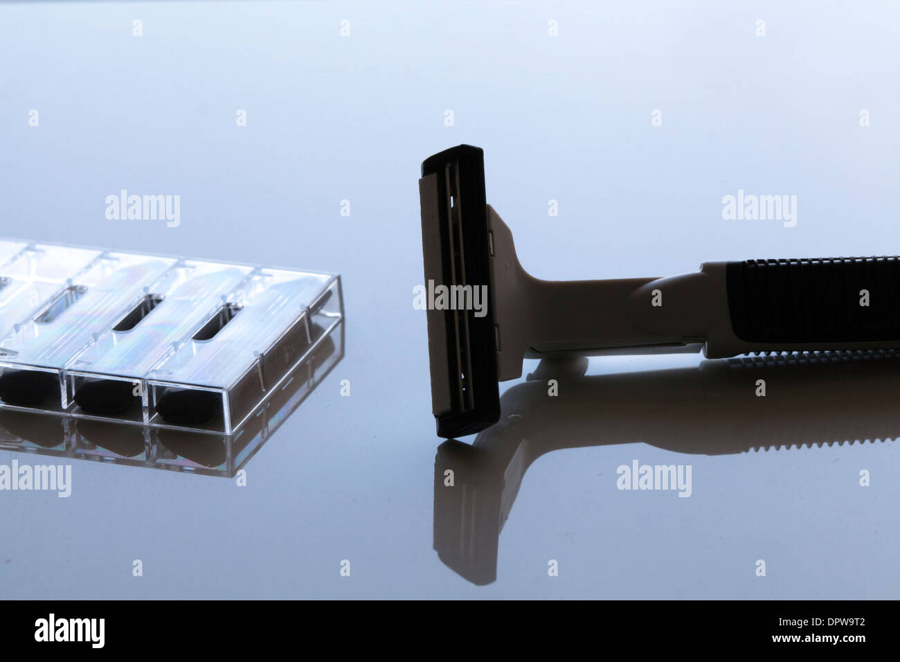 Razor and Blades Stock Photo - Alamy