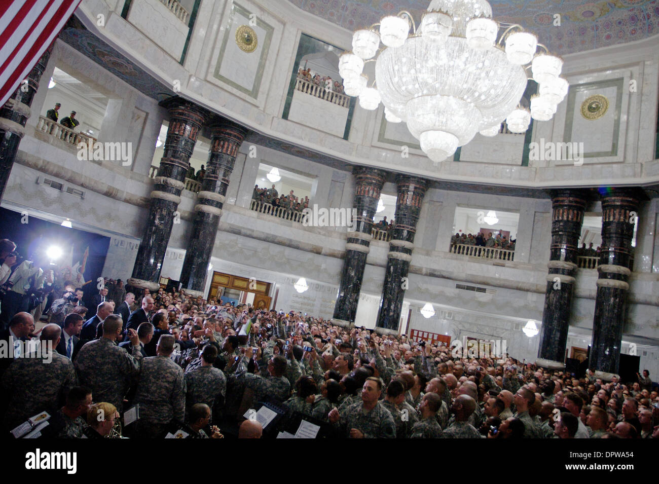 Apr 07, 2009 - Baghdad, Iraq - USA President meets military personnel ...