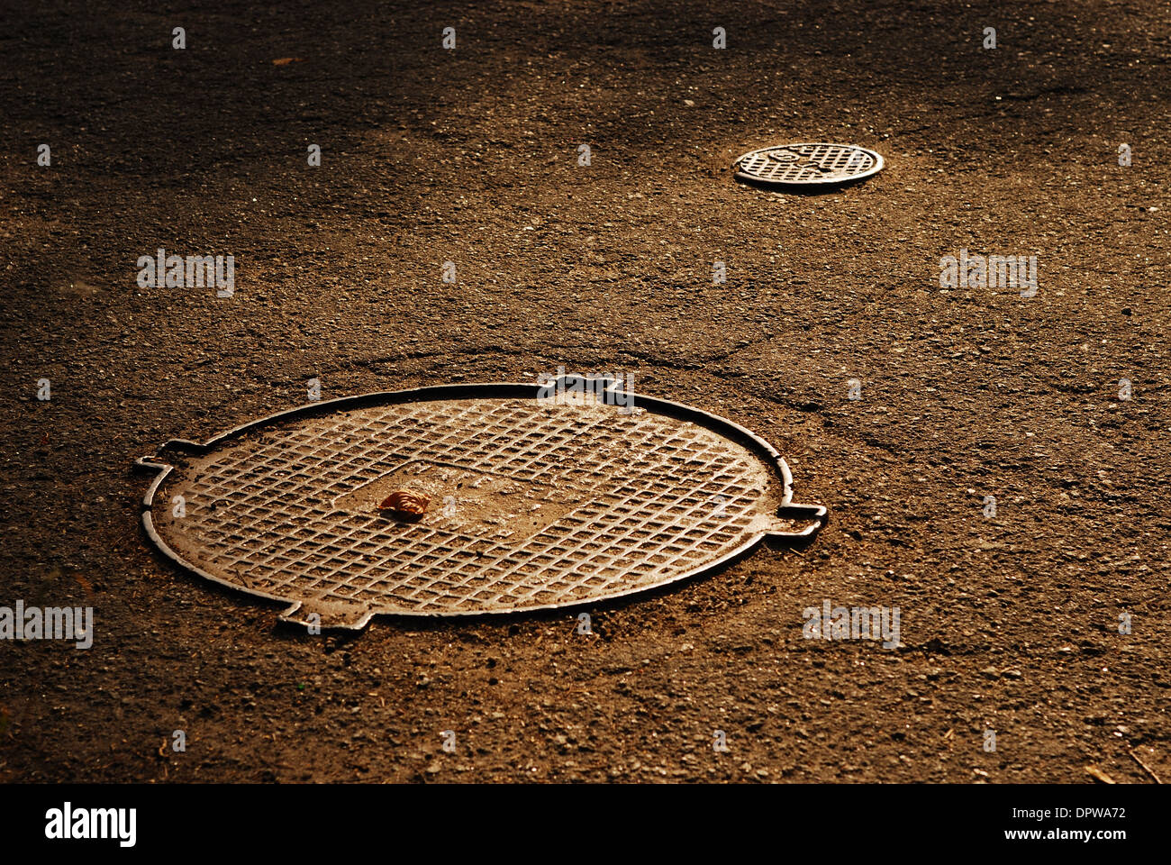 Concentric hatches hi-res stock photography and images - Alamy