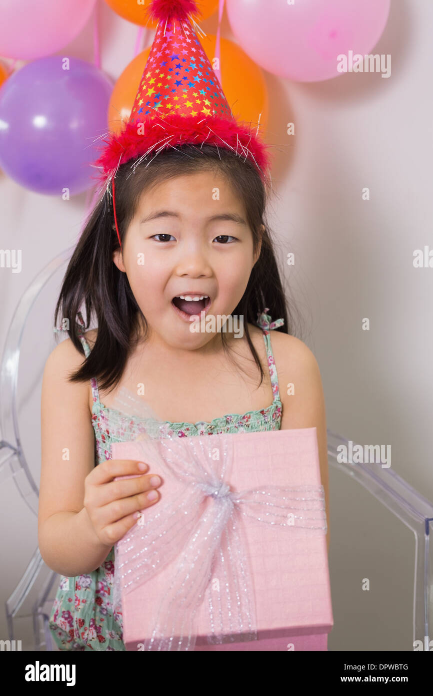 Shocked girl hi-res stock photography and images - Alamy