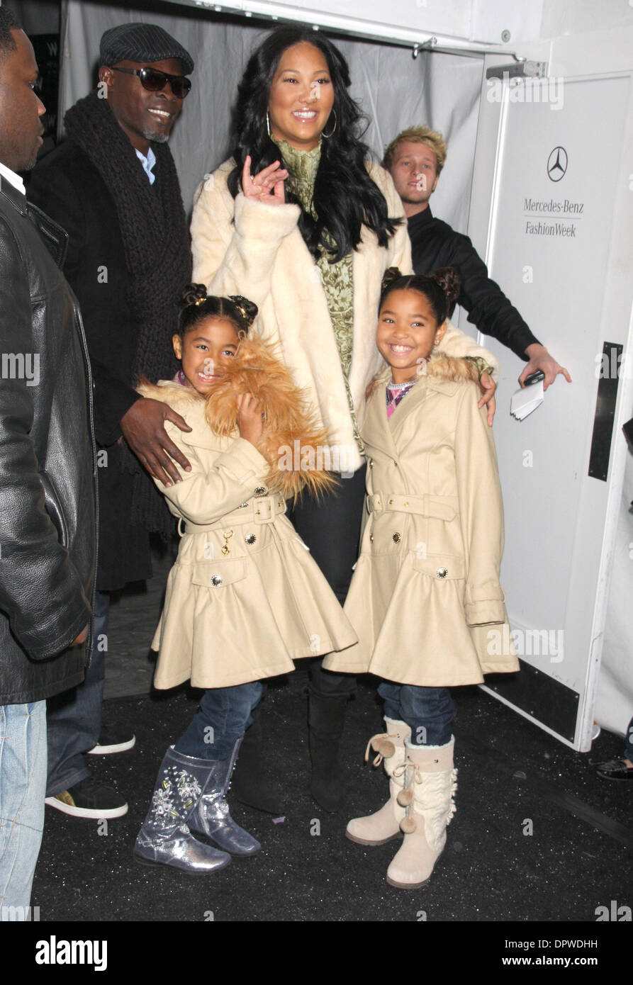 Ming Lee Simmons Straight Hair