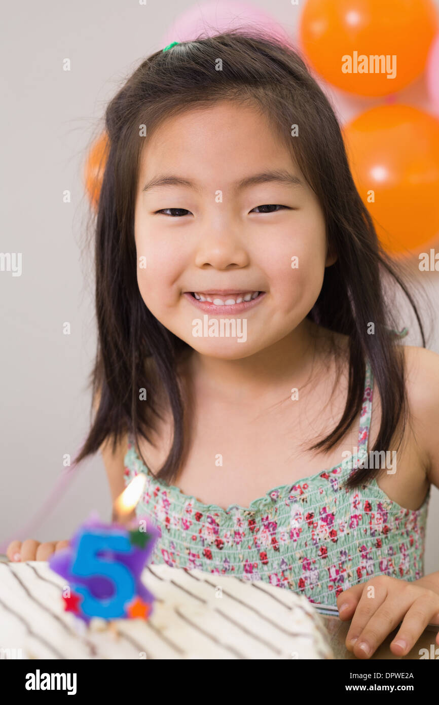 Little girl at party hi-res stock photography and images - Alamy