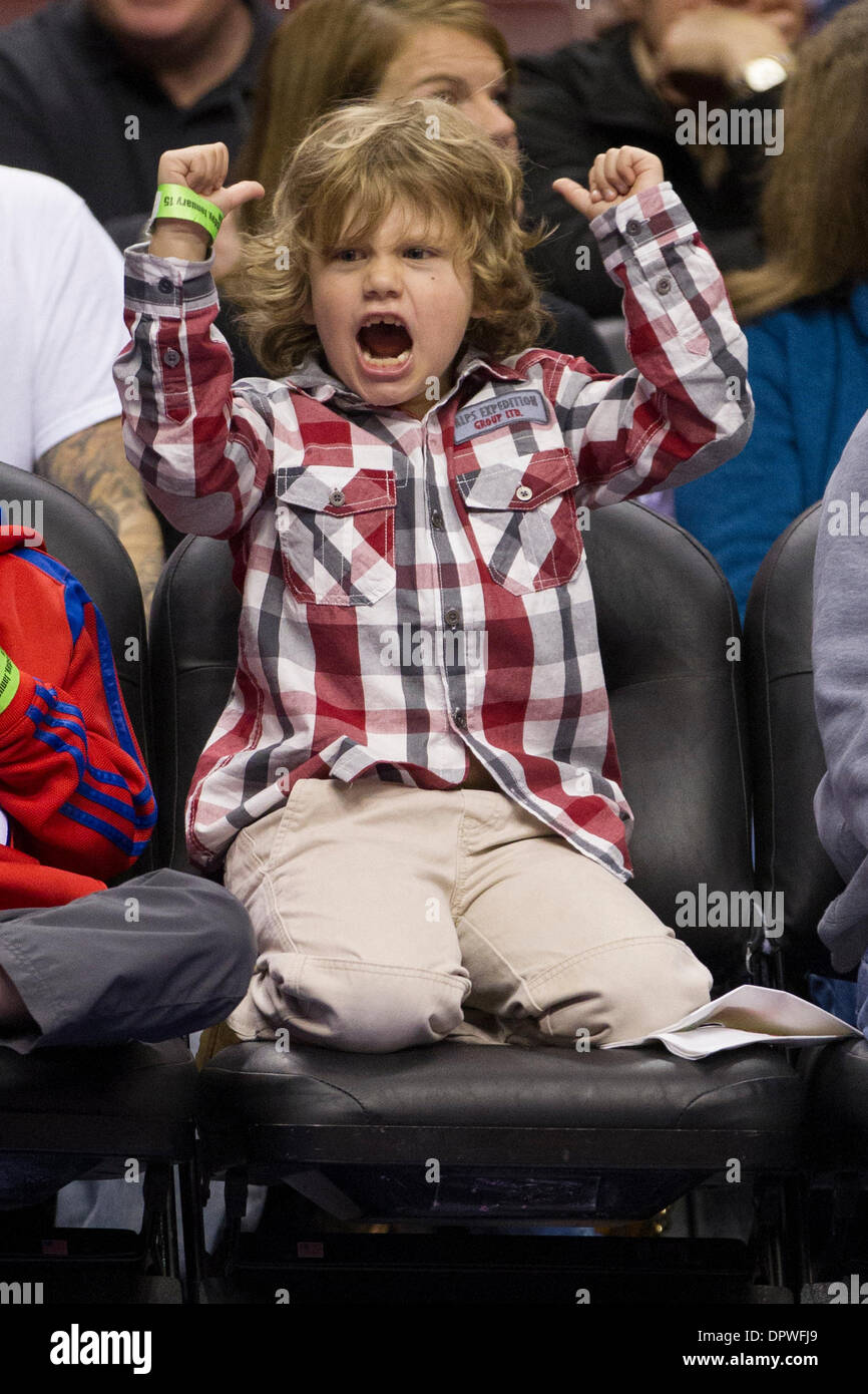 Nba fan hi-res stock photography and images - Alamy