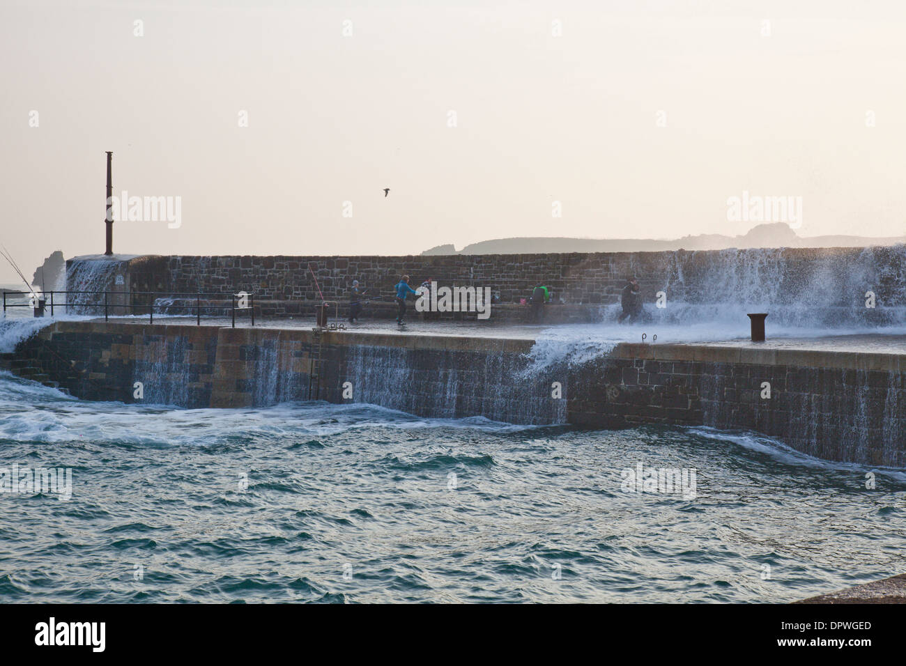 People knocked over by waves hi-res stock photography and images - Alamy