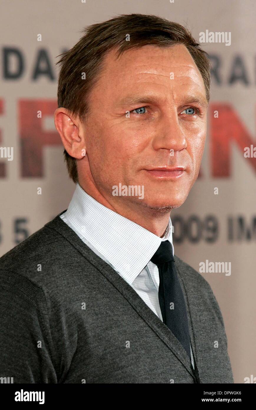 K60667RHARV.DANIEL CRAIG.Defiance - photocall.Munich, Germany.January ...