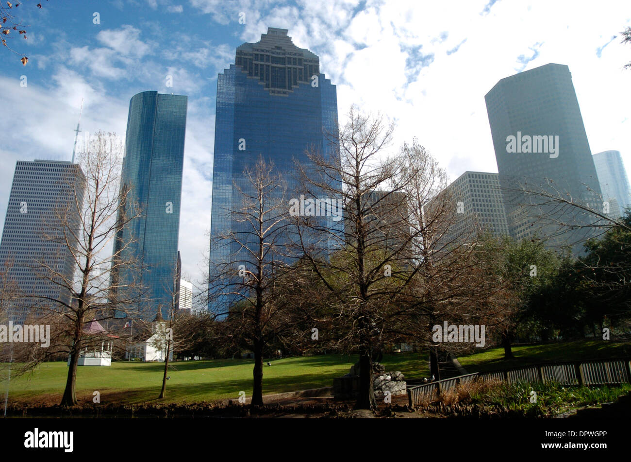 Jan 06, 2009 - Houston, Texas, USA - Clouds reflect in the glass towers ...