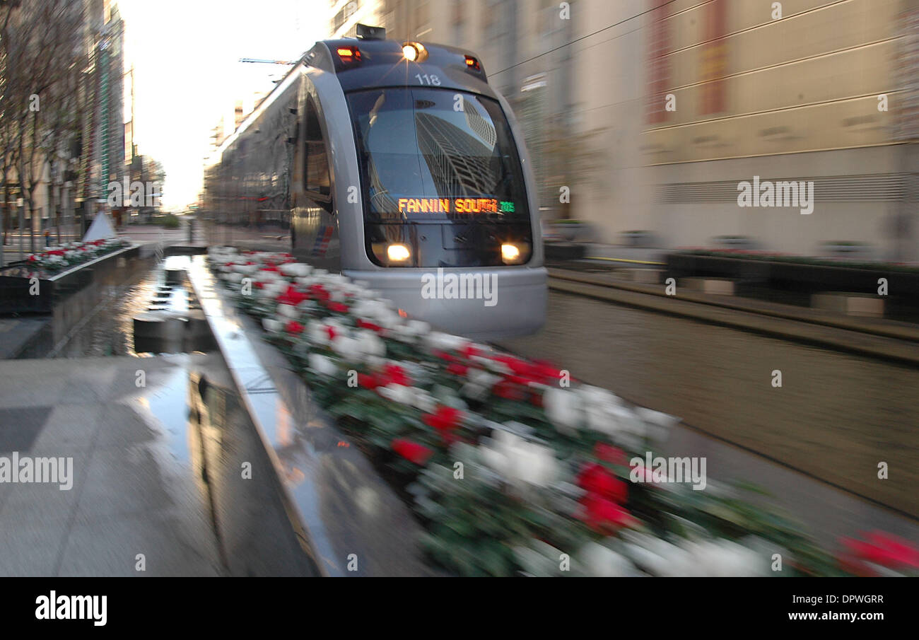 Houston metro rail hi-res stock photography and images - Alamy