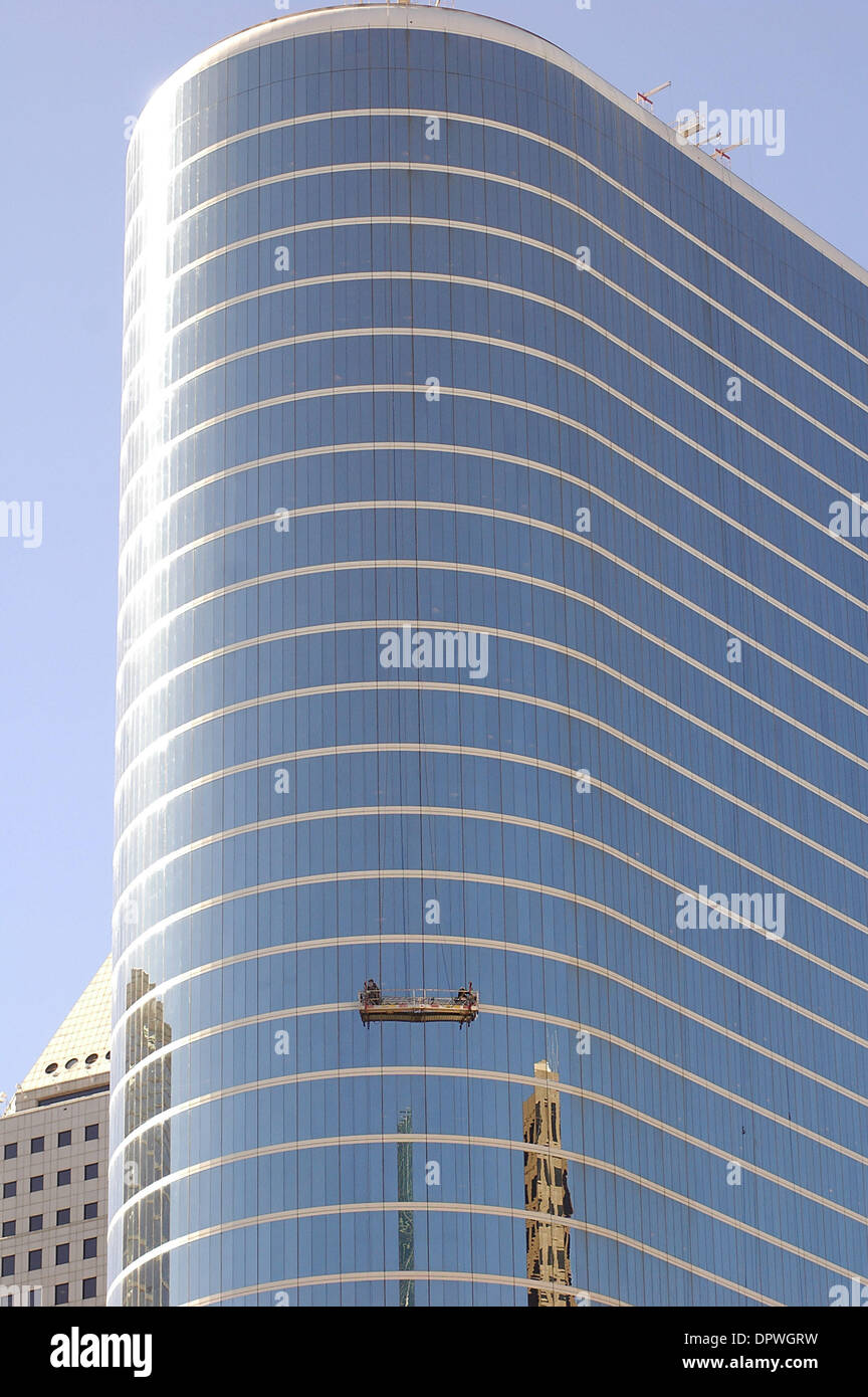 Enron building hi-res stock photography and images - Alamy