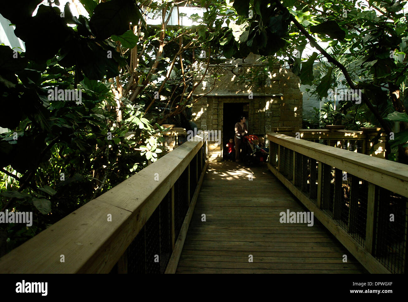 Jan 08, 2009 - Houston, Texas, United States - The Tropical Bird House ...