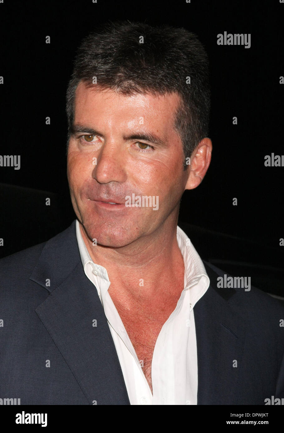Apr 02, 2009 - New York, NY, USA - SIMON COWELL at a dinner celebrating ...