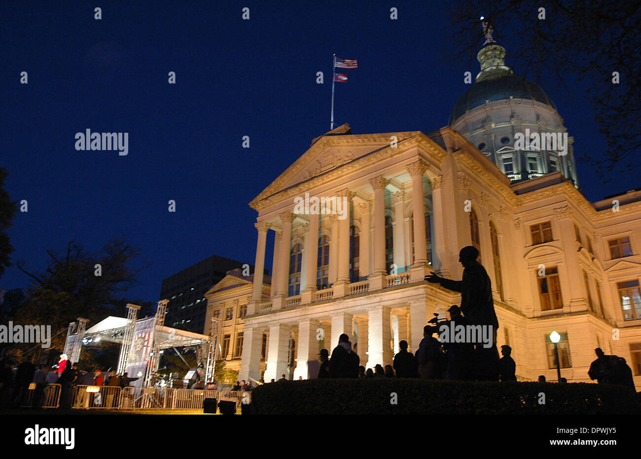 Georgia state capitol gold dome hi-res stock photography and images - Alamy