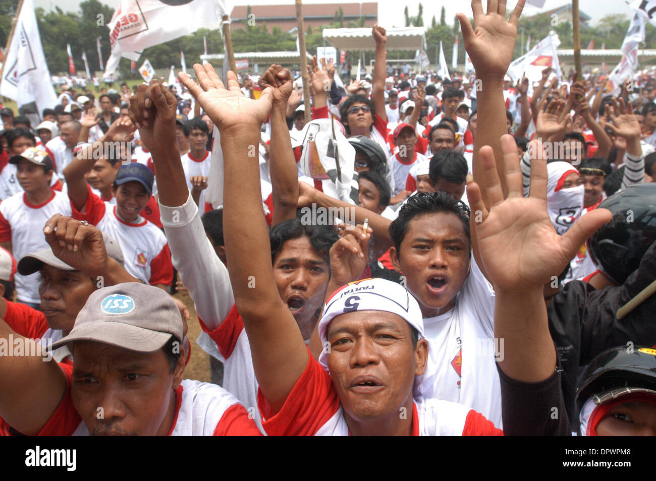 Mar 21, 2009 - Jakarta, Indonesia - Supporters of the Great Indonesia ...