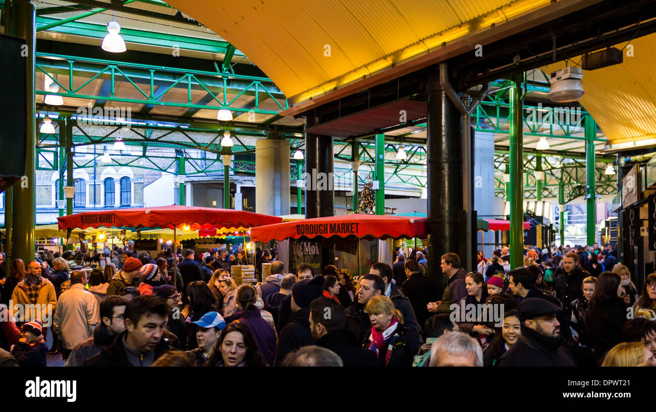 Busy marketplace hi-res stock photography and images - Alamy