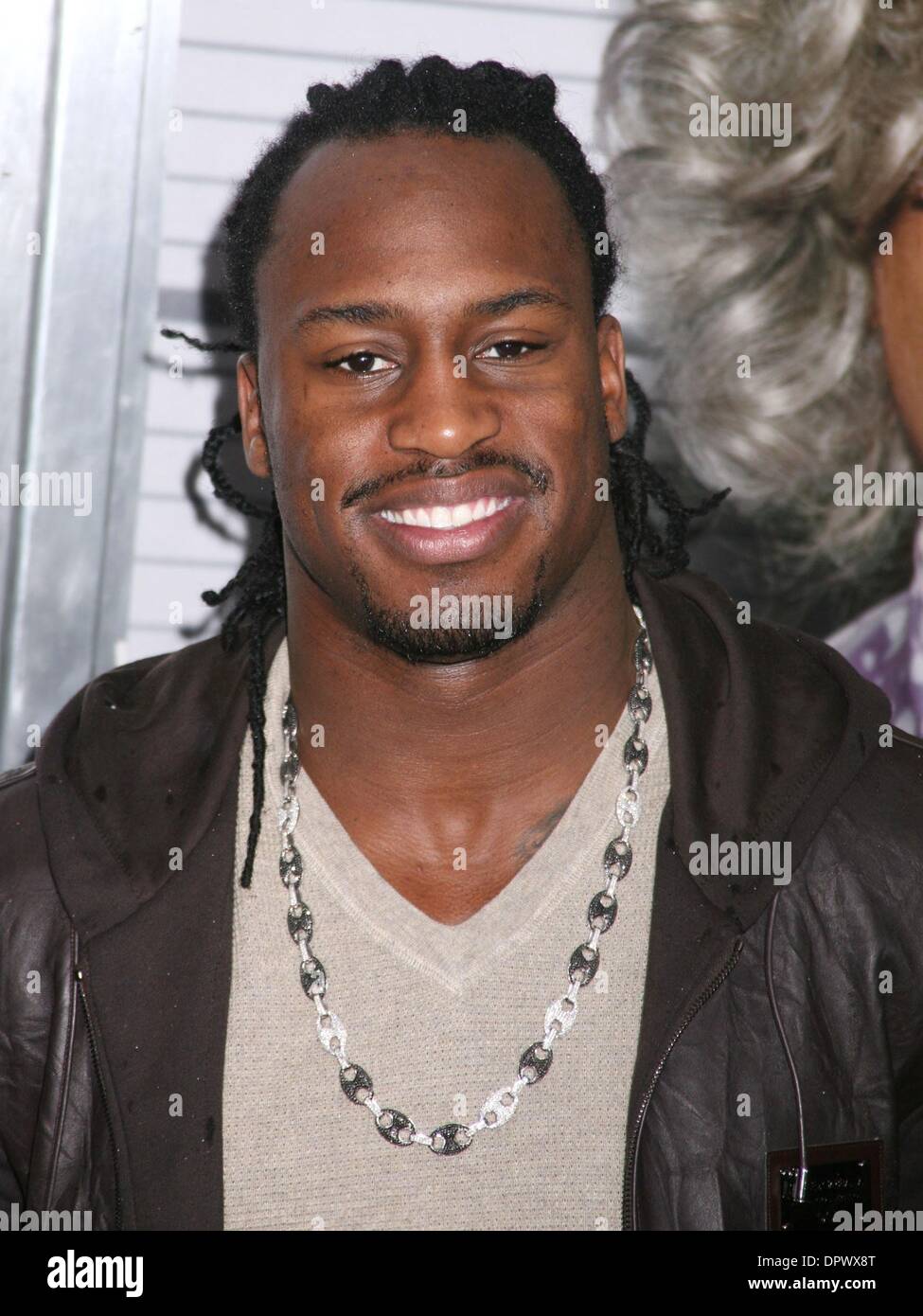 Vernon Davis Body