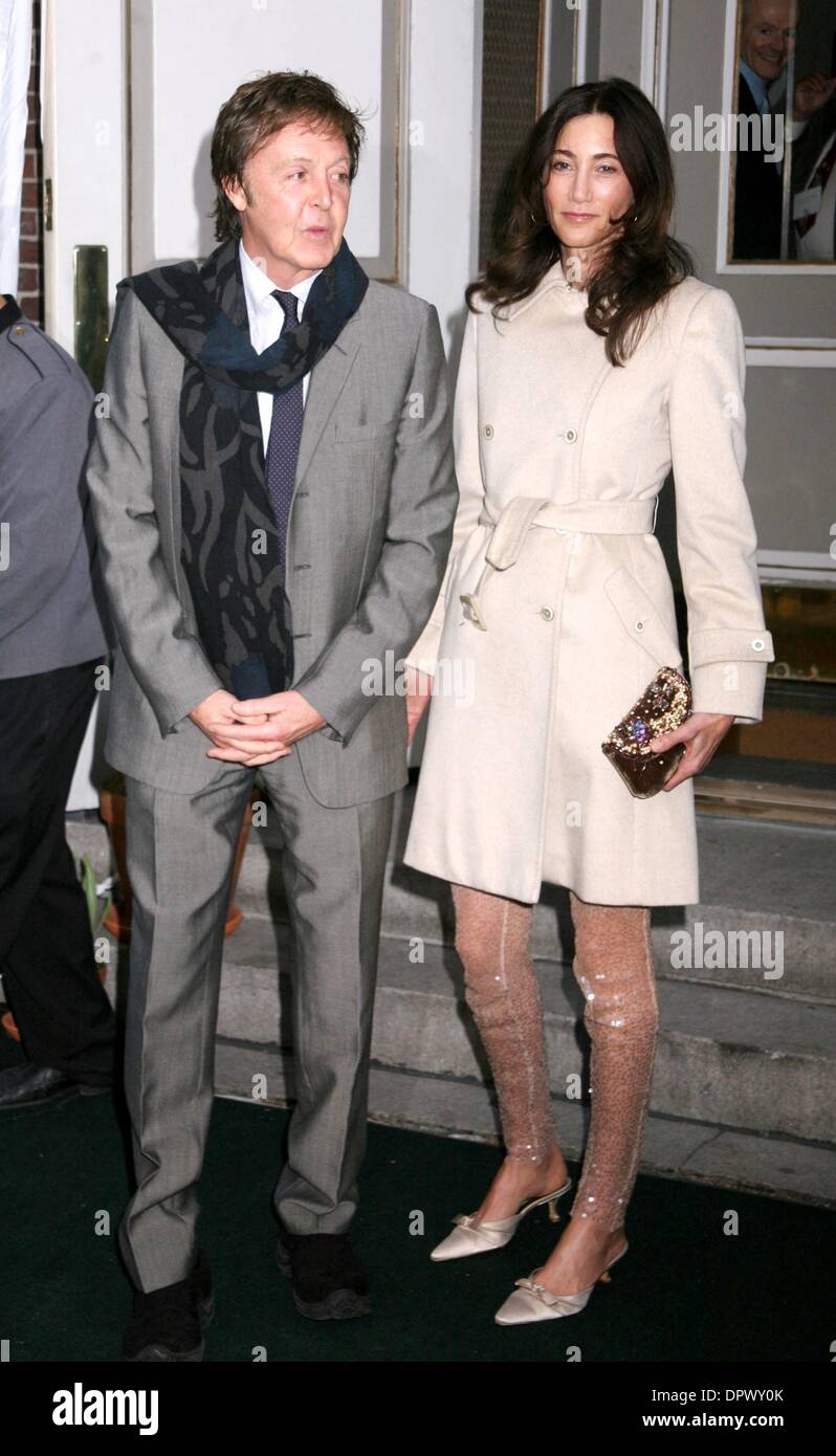 Mar 30, 2009 - New York, New York, USA - Sir PAUL MCCARTNEY and his ...