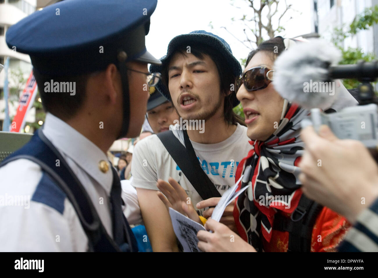 May 03, 2009 - Tokyo, Japan - Japanese activists get in an argument ...