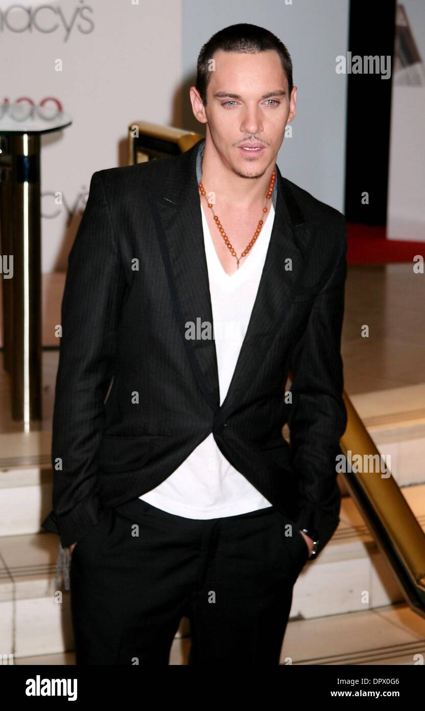 Jan 30, 2009 - New York, New York, USA - Actor JONATHAN RHYS MEYERS ...