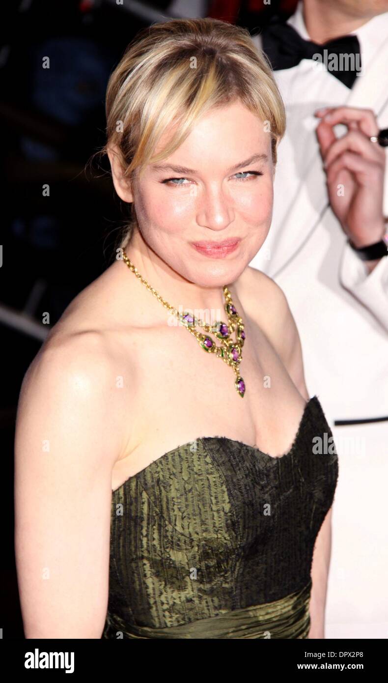 May 04, 2009 - New York, New York, USA - Actress RENEE ZELLWEGER ...