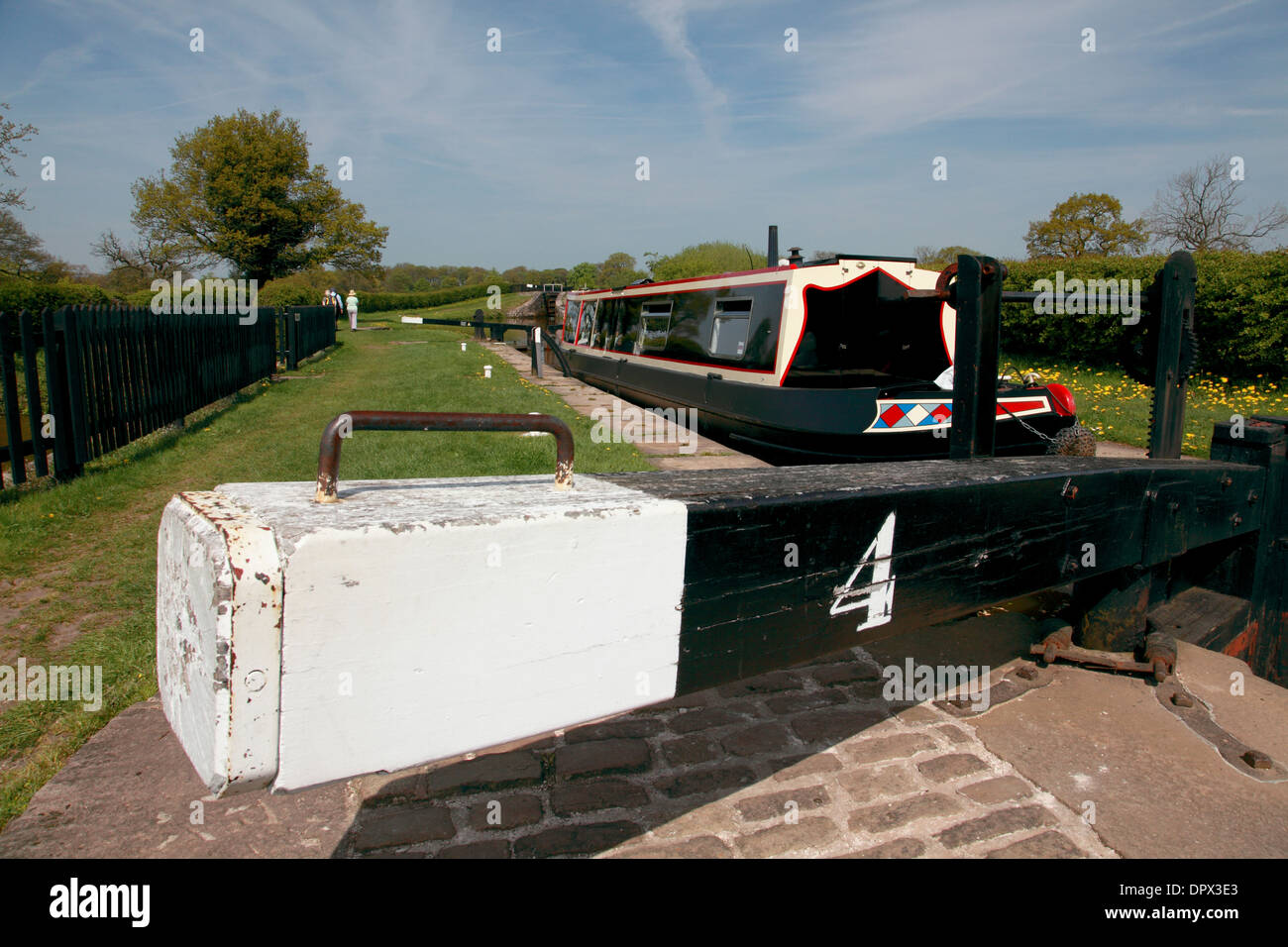 Bosley macclesfield canal lock hi-res stock photography and images - Alamy