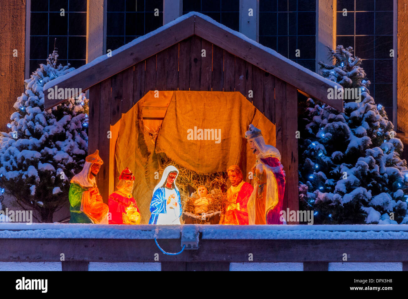 Nativity snow hi-res stock photography and images - Alamy