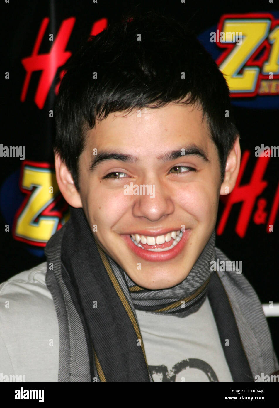 Dec 12, 2008 - New York, NY, USA - Singer DAVID ARCHULETA poses for ...