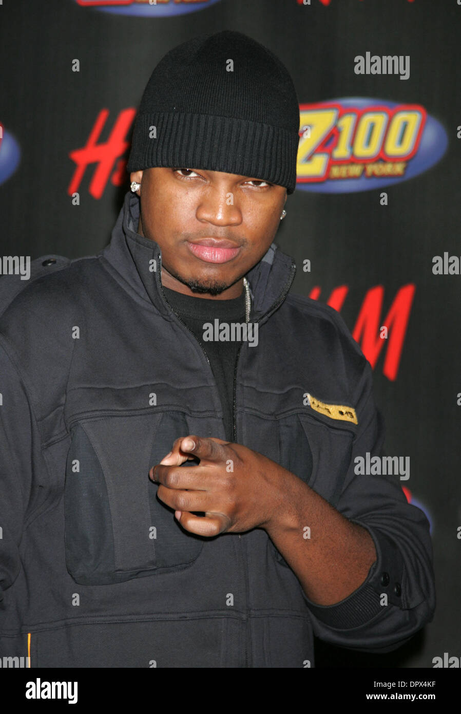 Dec 12, 2008 - New York, NY, USA - Singer NE-YO poses for photos in the ...
