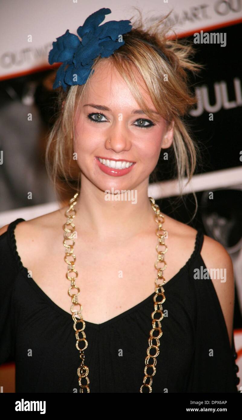 Caitlin moe hi-res stock photography and images - Alamy