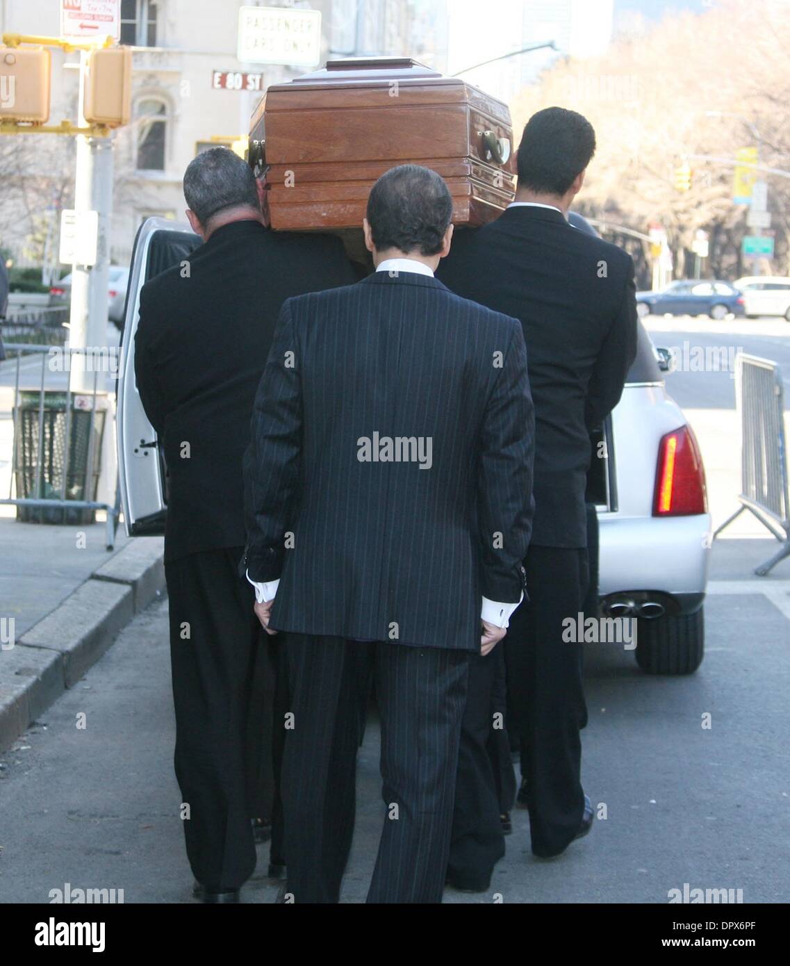 Mar 21, 2009 - New York, New York, USA - The casket containing the body ...