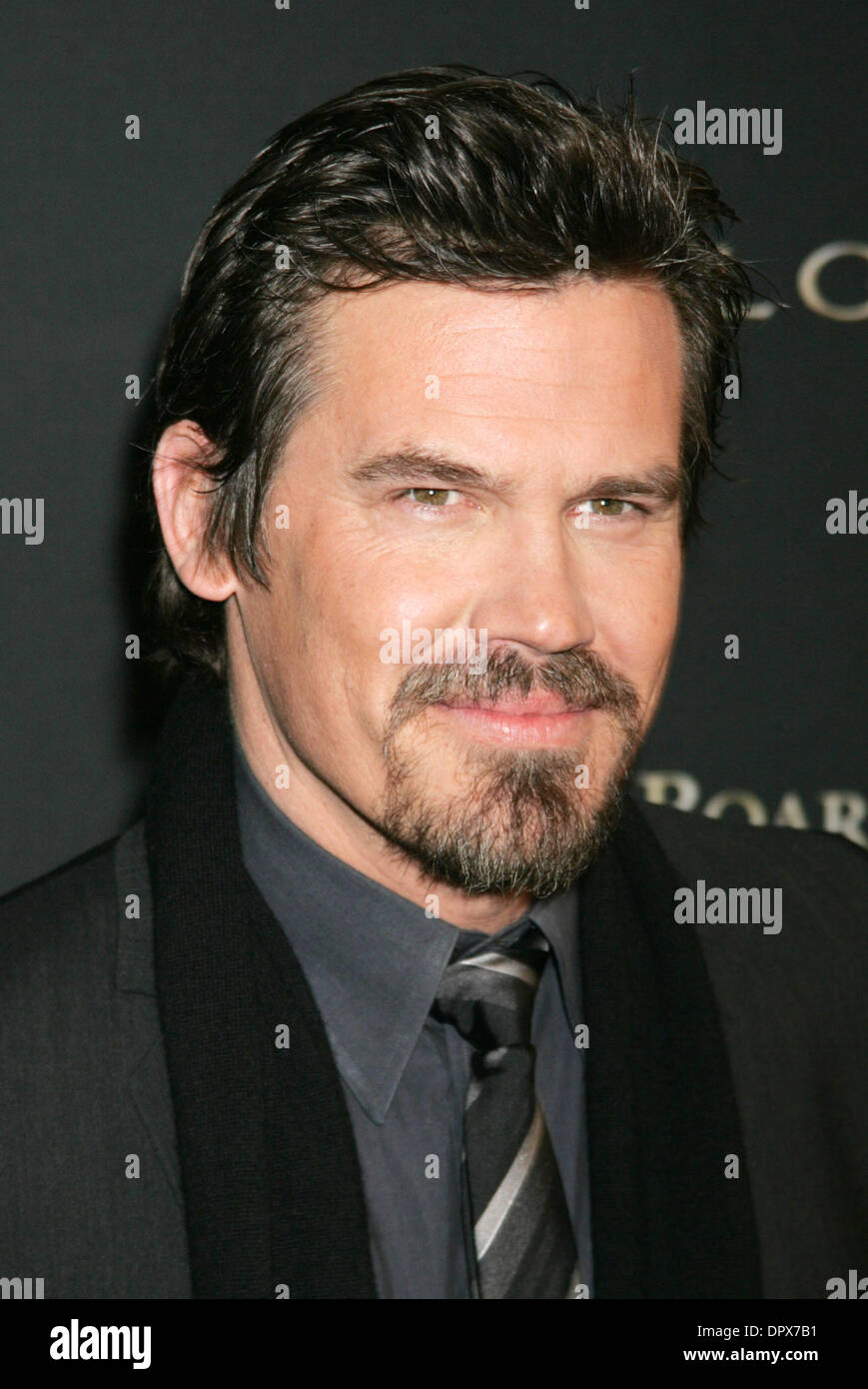 Jan 14, 2009 - New York, NY, USA - Actor JOSH BROLIN arrives for the ...