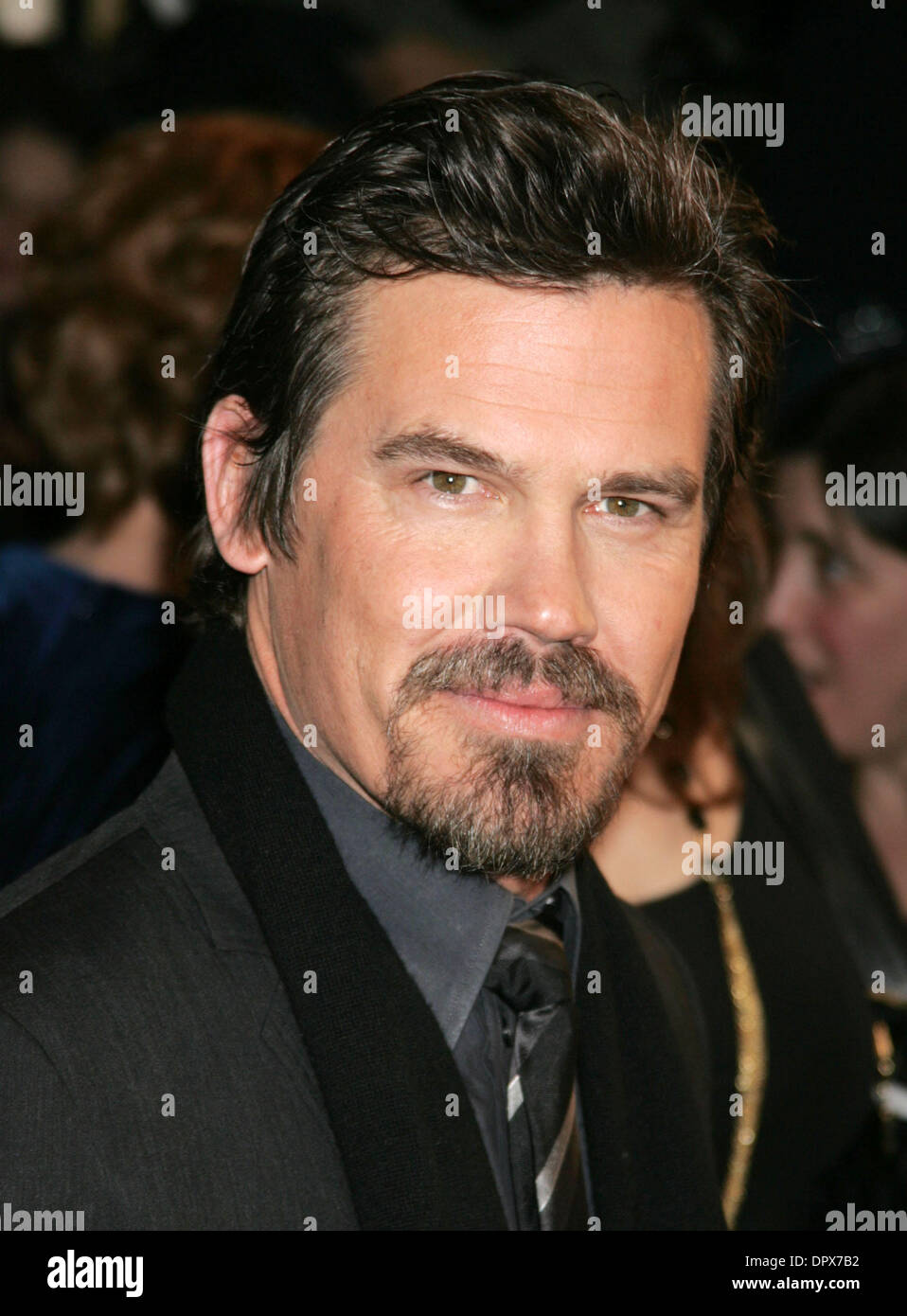Jan 14, 2009 - New York, NY, USA - Actor JOSH BROLIN arrives for the ...