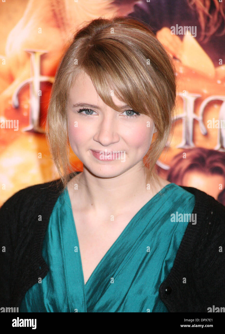 Jan 15, 2009 - New York, NY, USA - Actress ELIZA HOPE BENNETT arrives ...